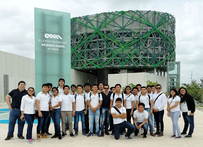 Centro Universitario Valladolid | Campus Universitario